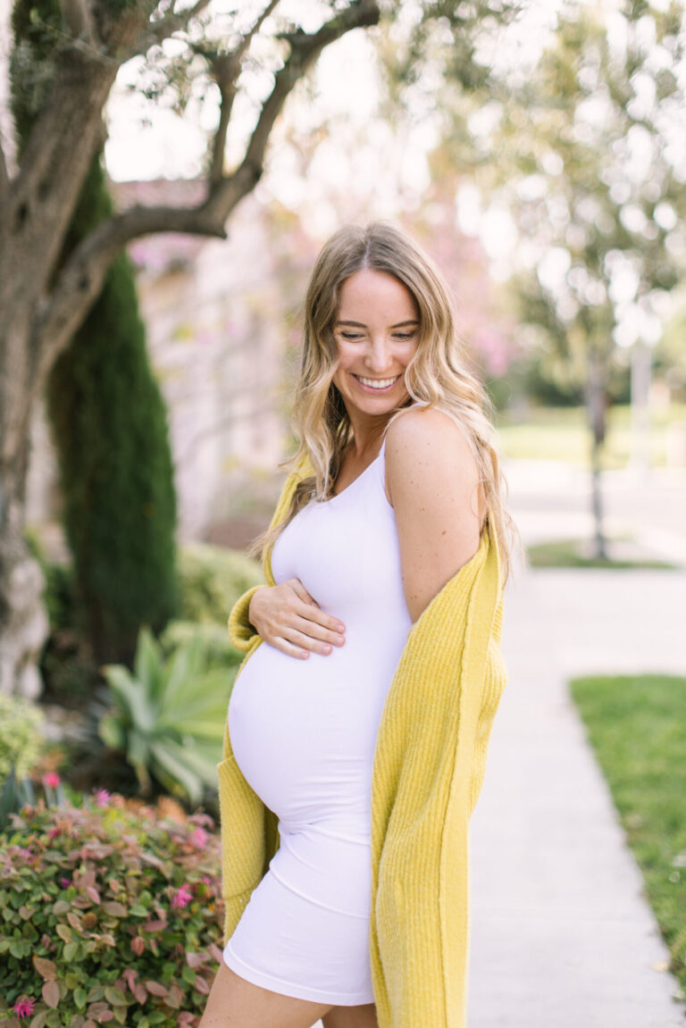 15 Best Summer Maternity Clothes [2023] | Elisabeth McKnight